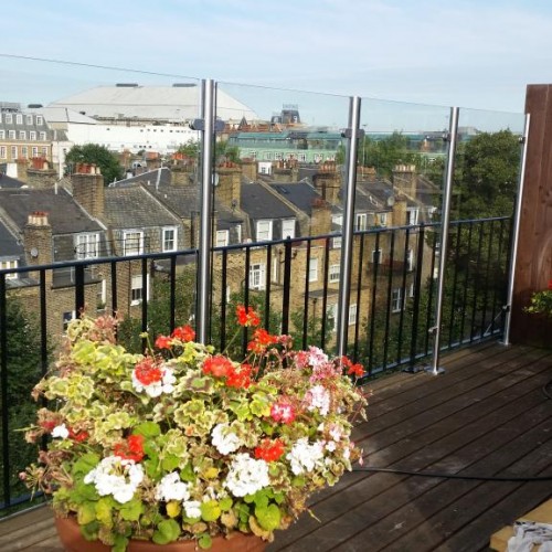 Glass WInd Screen Raised Privacy Screen