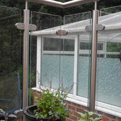 Stainless Steel 90 Degree Corner Glass Clamp