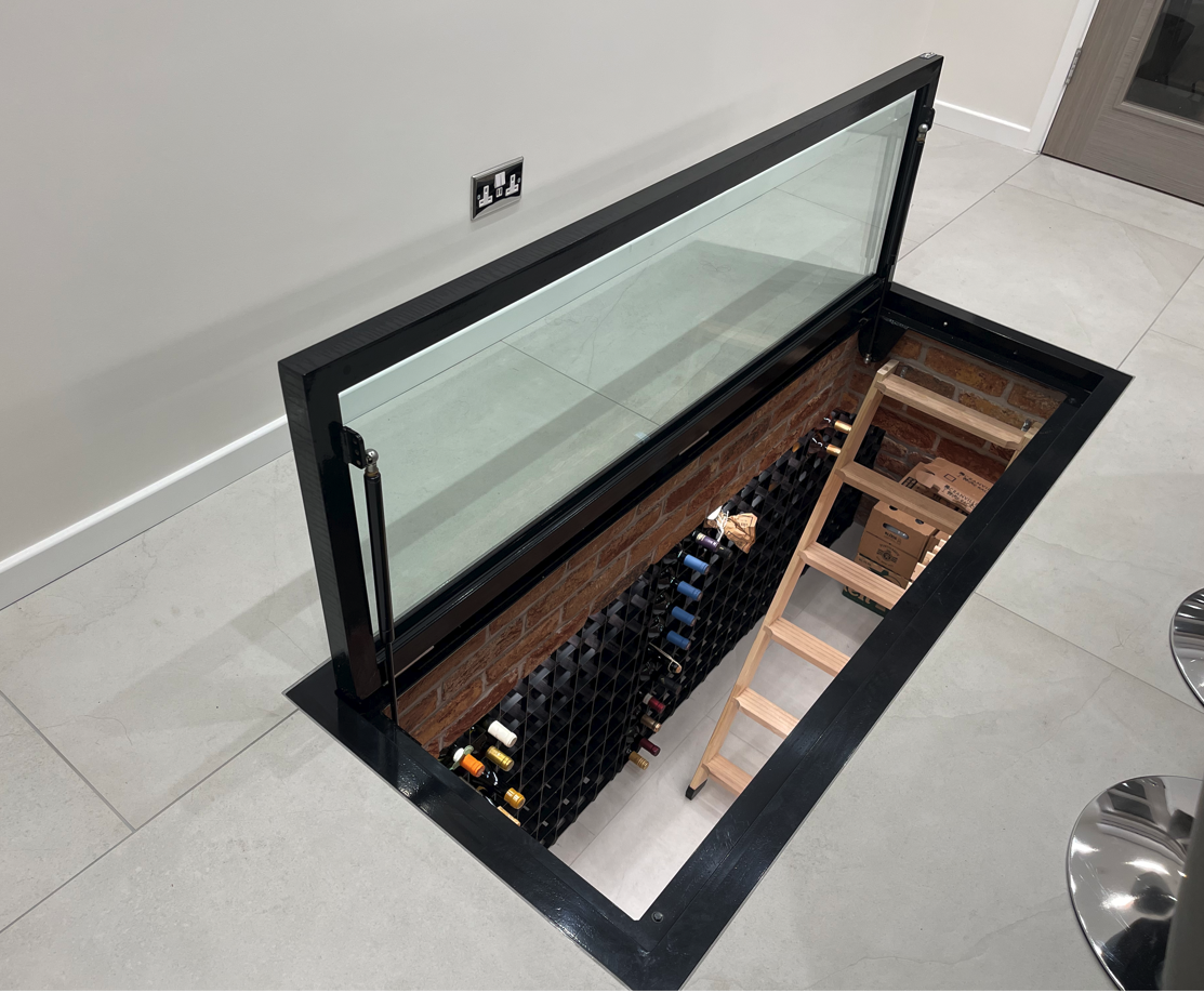 Manual Glass Door Access Hatches