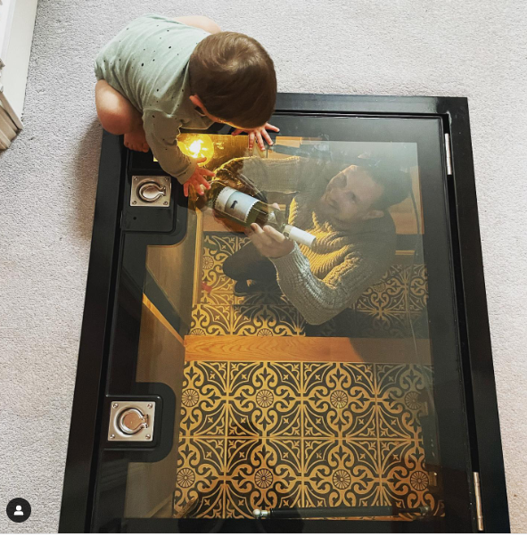 Manual Glass Door Access Hatches